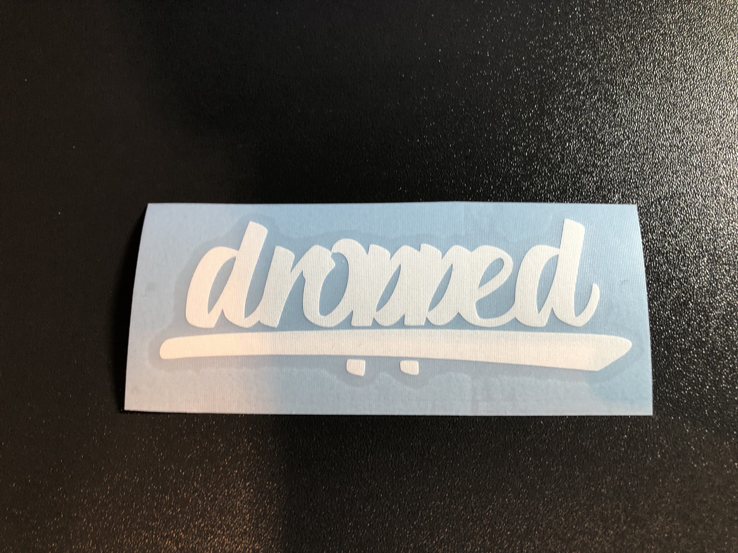 Sticker – dropped – B5_Builds