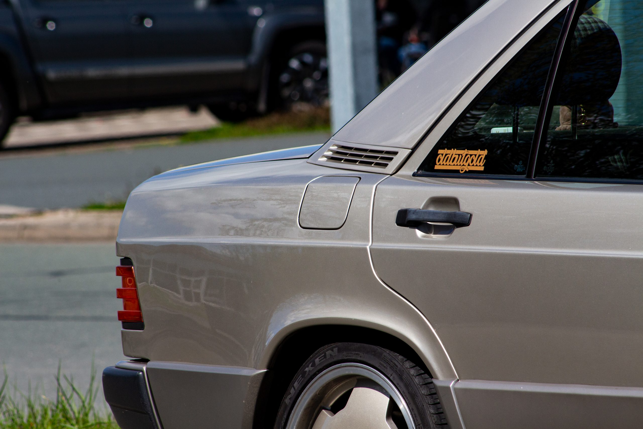 Autosticker - oldbutgold Sticker - oldbutgold - B5_Builds